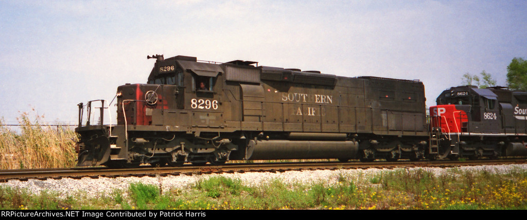 SP 8296 SD40T-2 and SP 8624 SD40M-2 rebuilt from UP 3057 SD40 and later renumbered UP 2700 ...